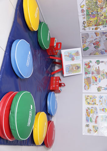 READING TROLLEY (WITHOUT BOOKS) | Macmillan South Africa